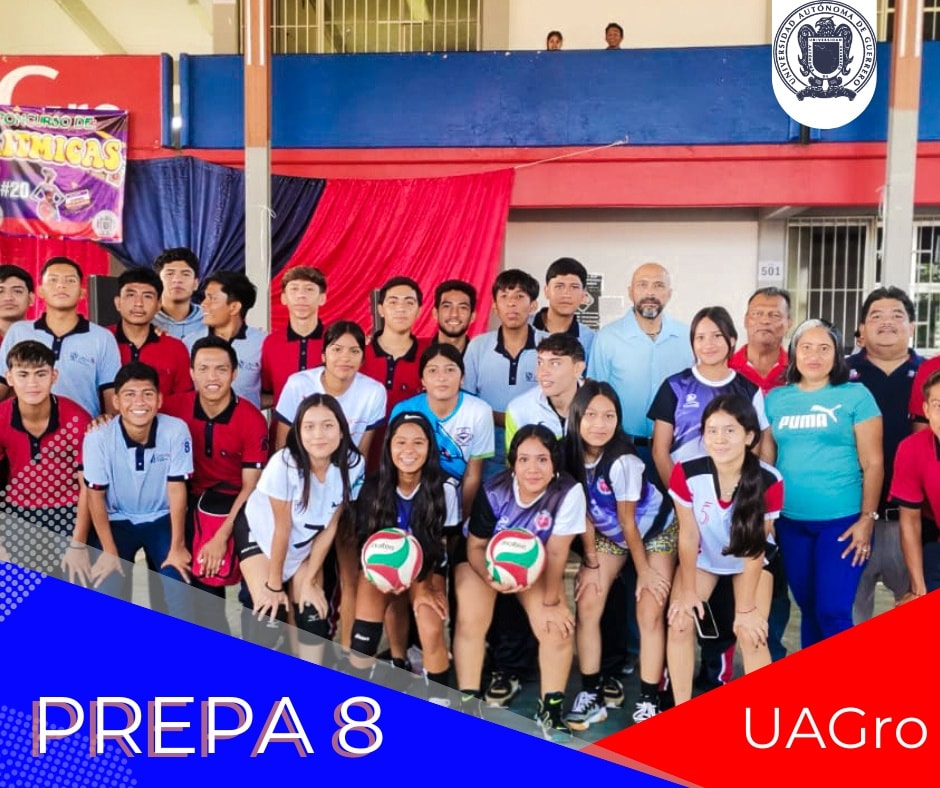 Preparatoria 8 Alumnos De Preparatoria Hi Res Stock Photography And